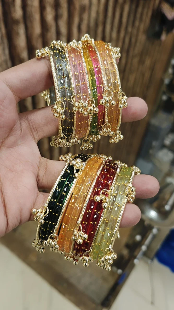 KASHMIRI MULTI GLASS SET - Bangles King